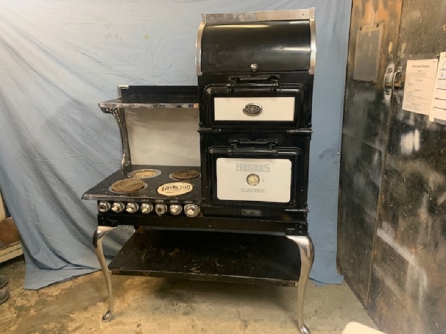 1921 Hotpoint-Hughes Electric Range - Antique Appliances